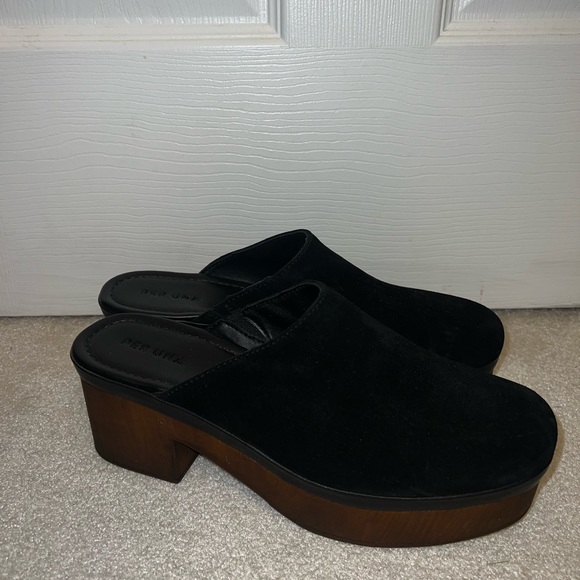 per una | Shoes | New Suede Leather Block Heel Clogs | Poshmark